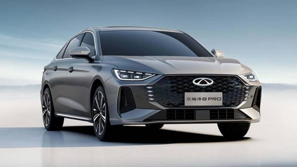 "연비 22.2km/L, 1517만원"…기름 냄새만 맡아도 가는 '가성비' 세단