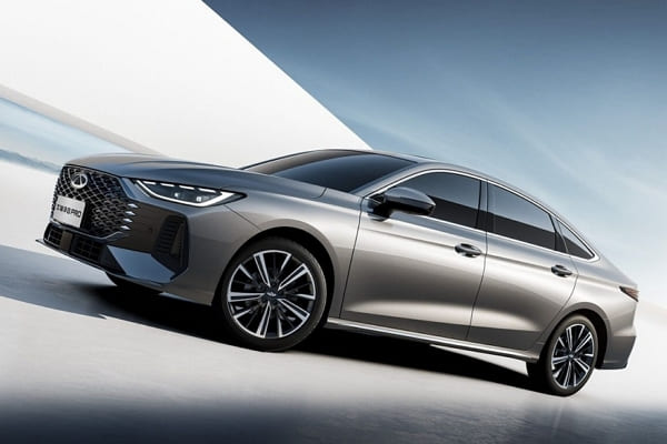 "연비 22.2km/L, 1517만원"…기름 냄새만 맡아도 가는 '가성비' 세단