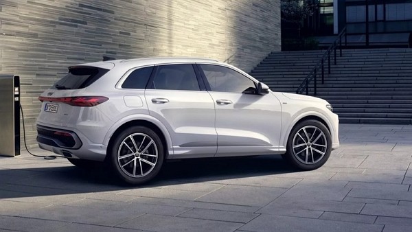 "전기로만 113km 달린다"…아우디, Q5 e-하이브리드 공개